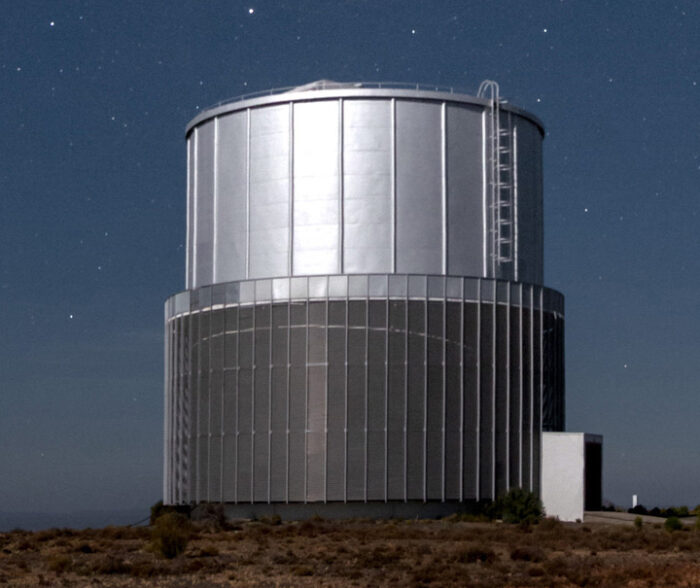 SAAO | SAAO Telescope Discovers Evolving Material Around Centaur (2060 ...